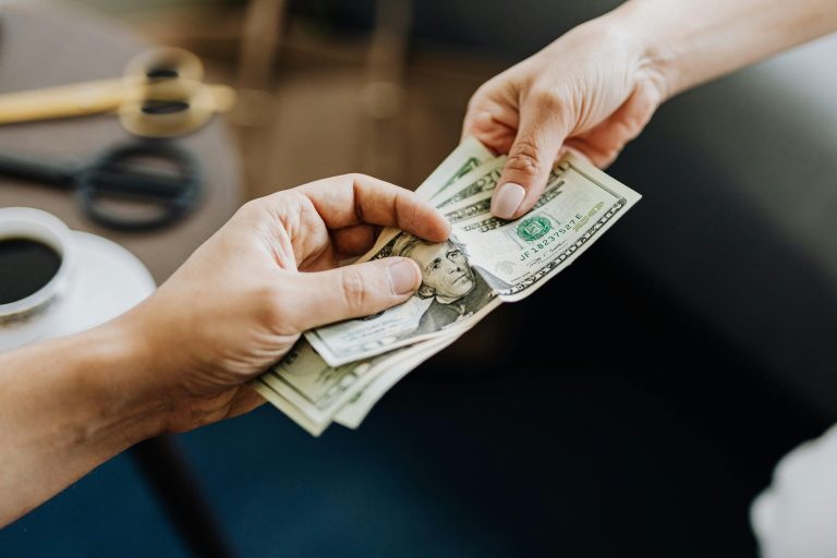 How to Manage Cash Flow and Avoid Cash Shortage in Your Restaurant